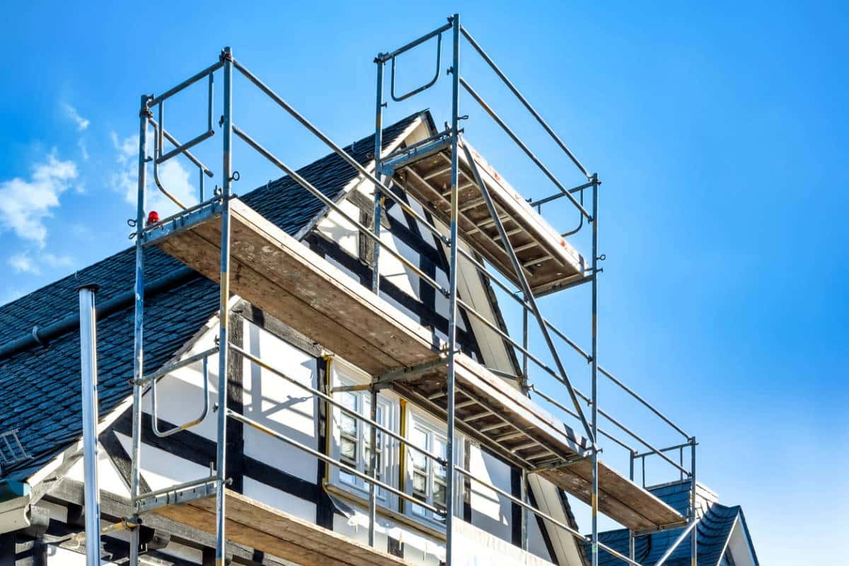 Construire un Appenti en Bois à Une Pente : Guide Pratique et Astuces