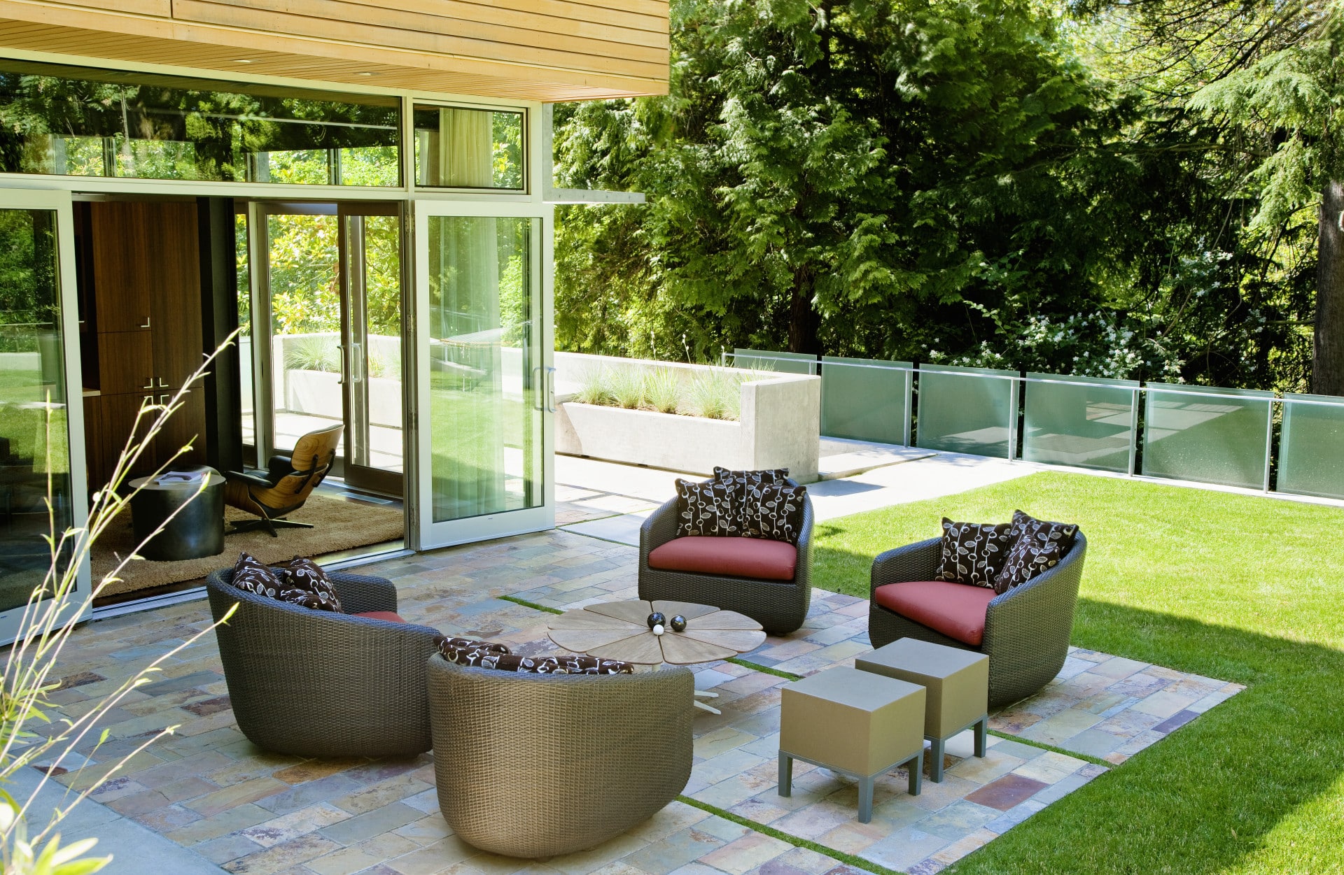 Fixer son WC au sol : astuces pour une installation sans tracas